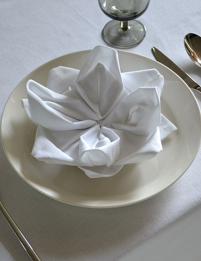 Want to buy white napkins? | Discover Cottona's extensive collection